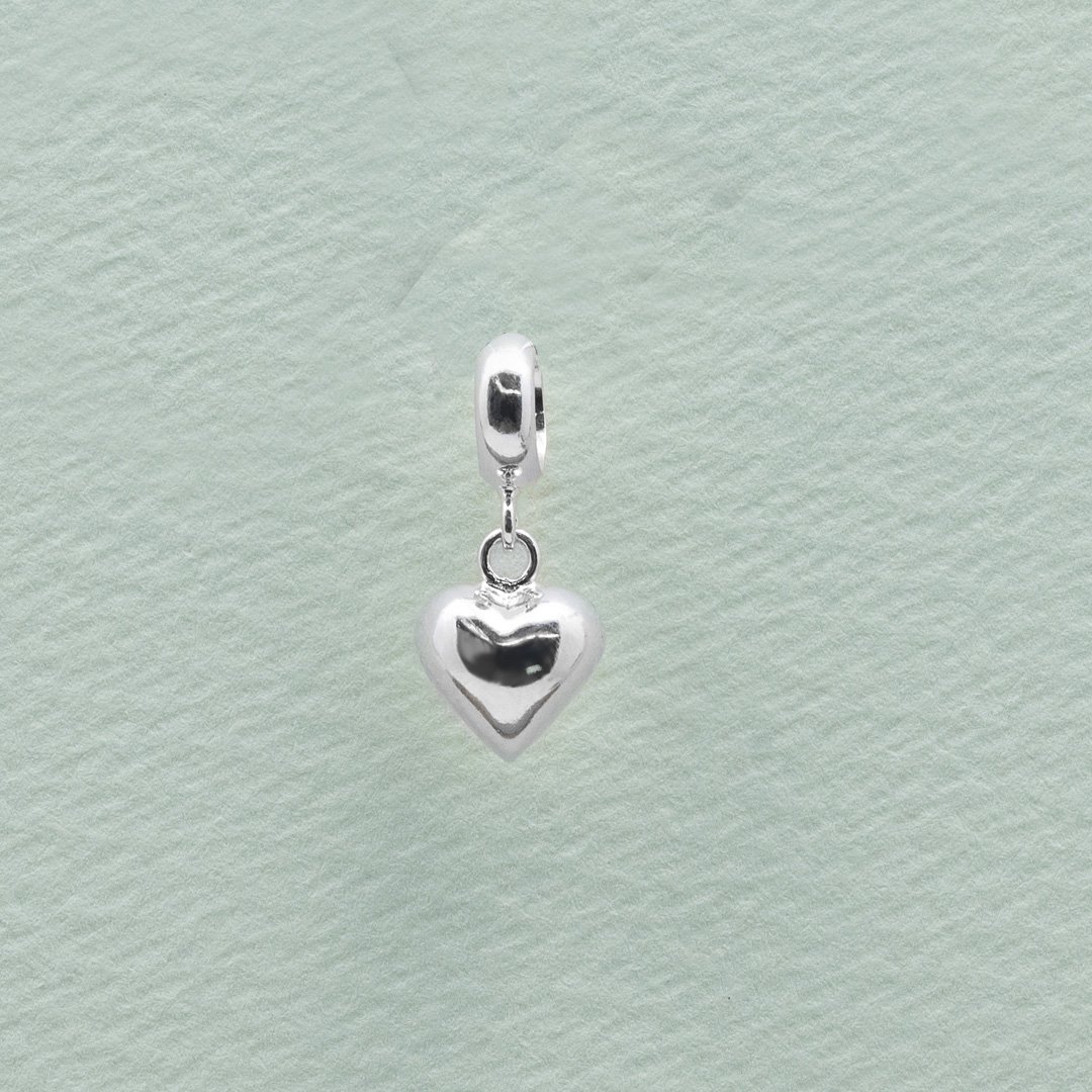 SOLID HEART CHARM | Taller Jacobo y María Ángeles